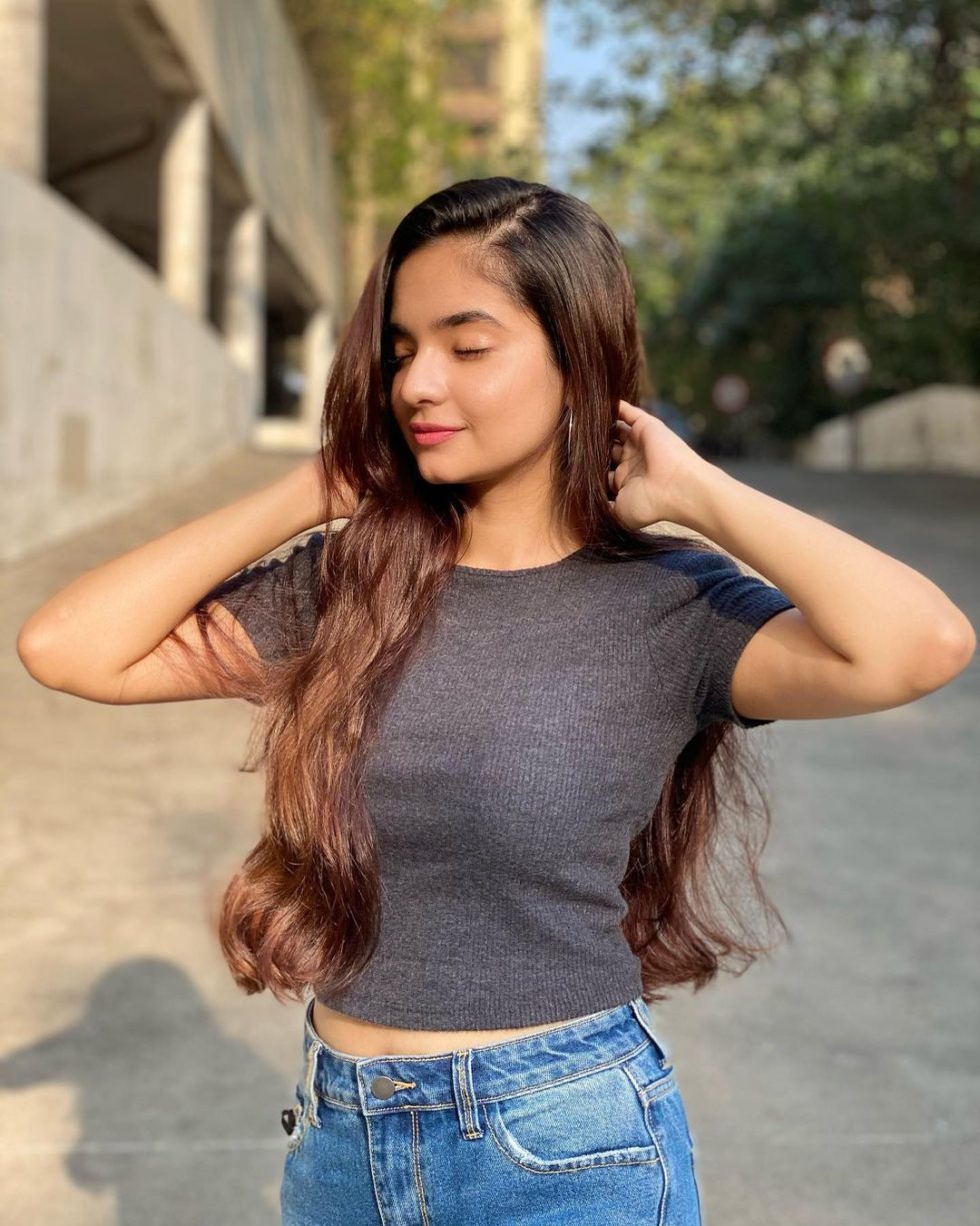 Anushka Sen Biography, Age, Height, Family, BF, More